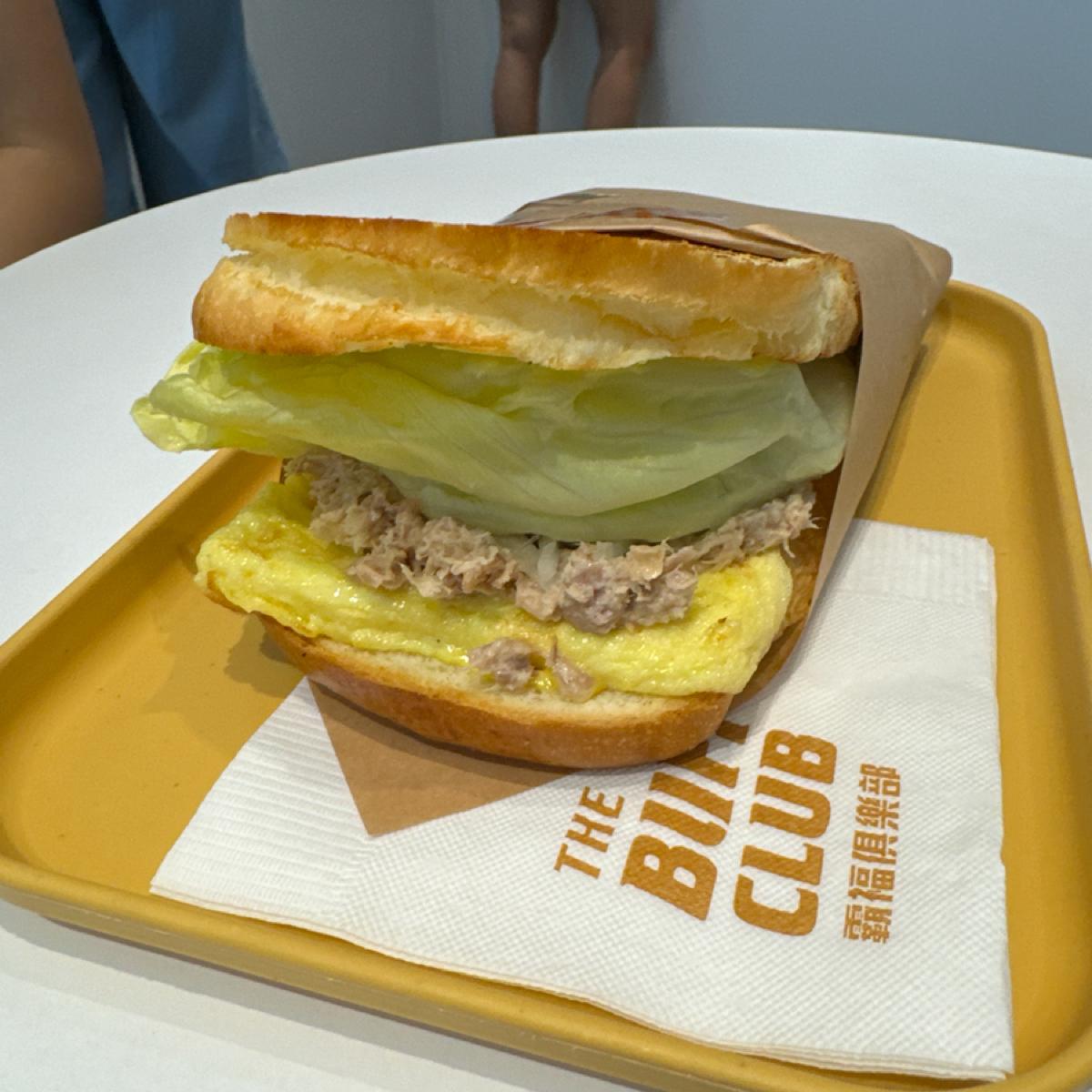 THE BUFF CLUB 霸福俱樂部 的菜單照片在 Fooday 美食社群 | 找餐廳不踩雷，最真實的美食 App