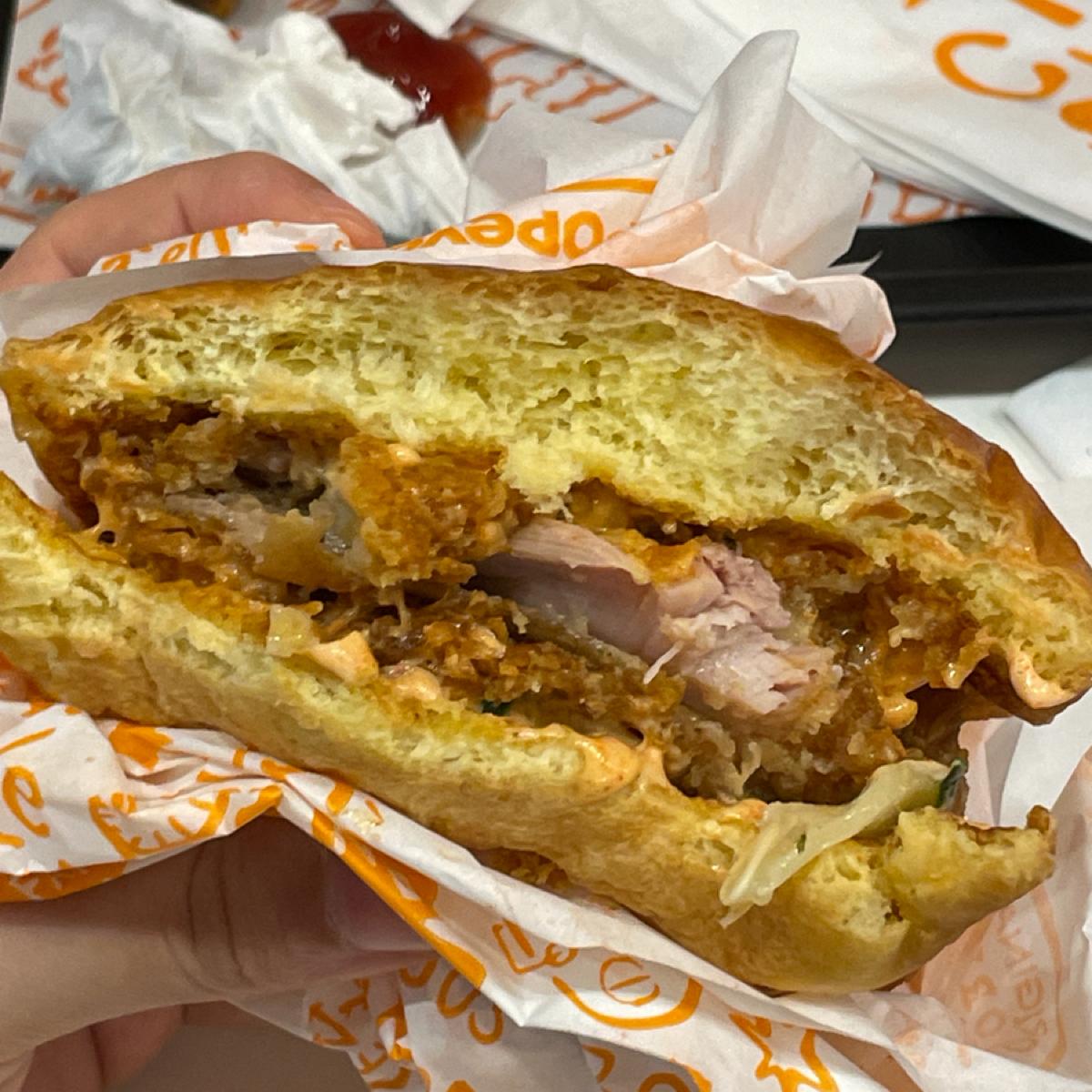 Popeyes Chicken 台北許昌店 | 來自 HIH J 的 4 顆星評論 | 速食店 | 找餐廳用 Fooday